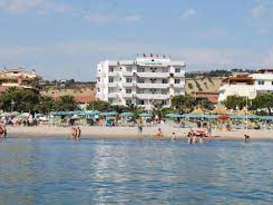 Costa Verde Tortoreto prezzi ombrellone, lettino e sdraio | Beacharound