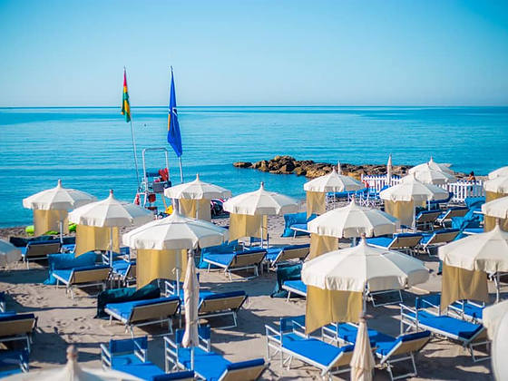 Prenota il tuo ombrellone a Bagni Pucci | Beacharound
