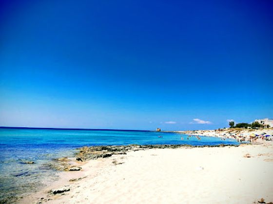 Maracaibo Beach Taranto prezzi ombrellone, lettino e sdraio | Beacharound