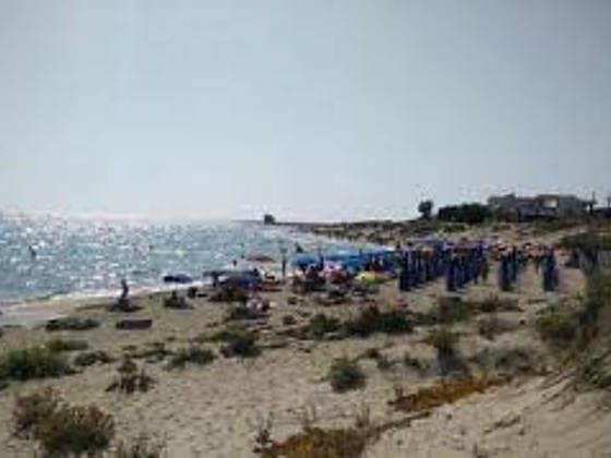Maracaibo Beach Taranto prezzi ombrellone, lettino e sdraio | Beacharound