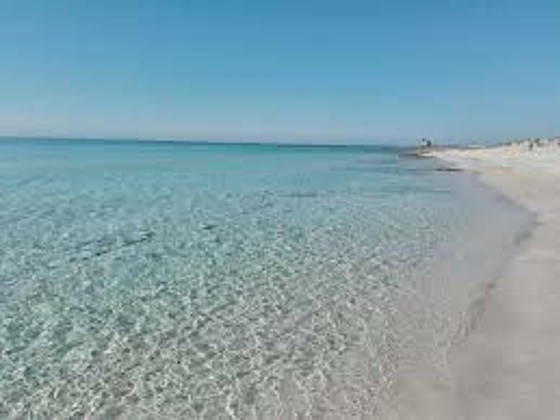 Maracaibo Beach Taranto prezzi ombrellone, lettino e sdraio | Beacharound