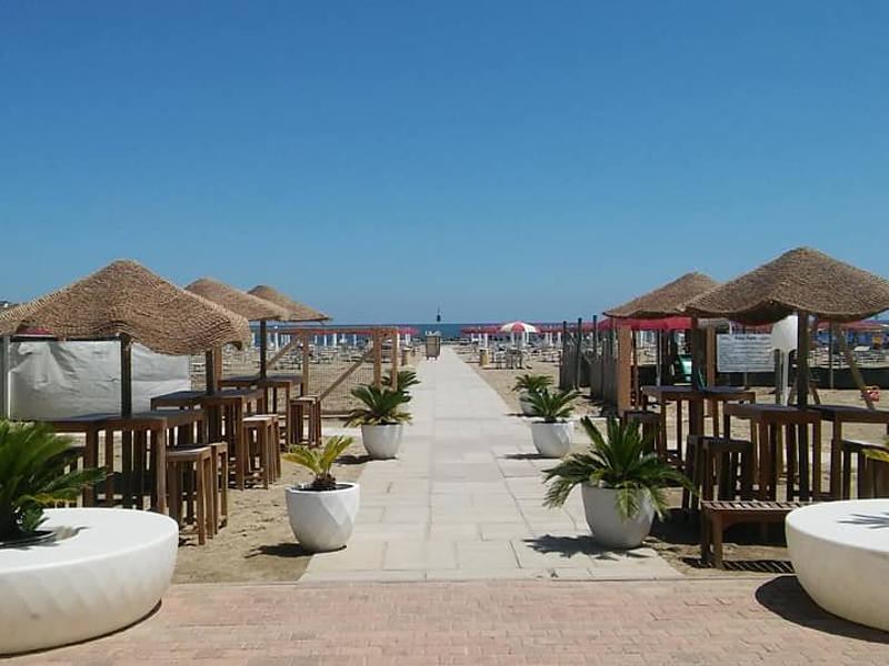 Panamabeach Ristorante & Spiaggia Comacchio prezzi ombrellone, lettino ...