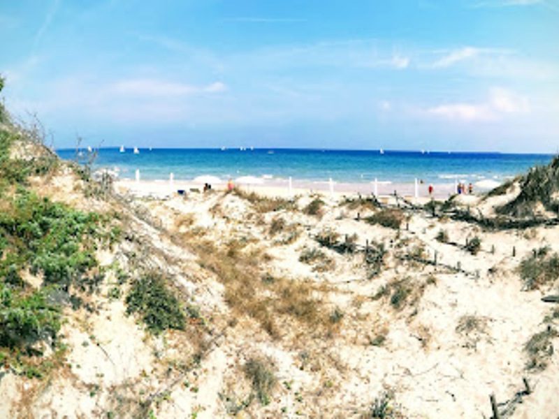 Prenota il tuo ombrellone a Era Ura | Beacharound