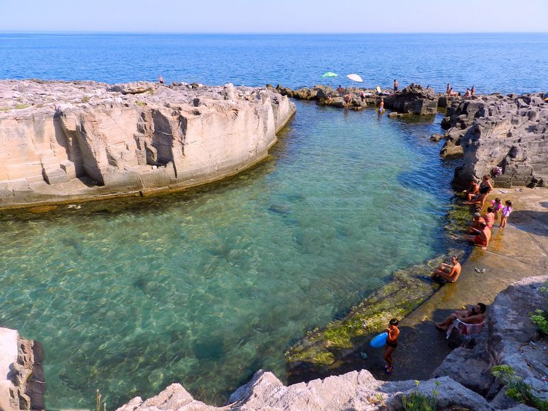 Prenota le spiagge a Andrano | Beacharound