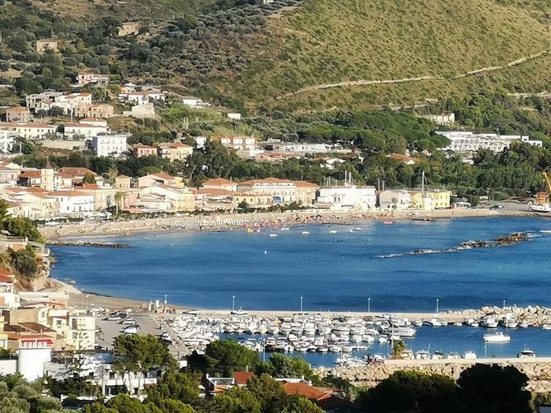 Prenota le spiagge a Montecorice | Beacharound