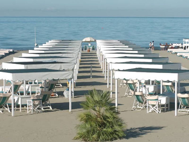 Prenota le spiagge a Pietrasanta | Beacharound