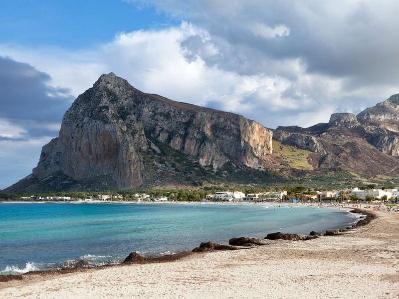 Prenota le spiagge a San Vito | Beacharound