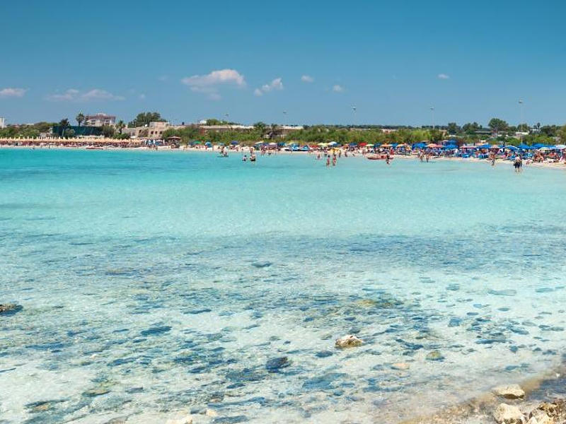 Prenota le spiagge a Torre Lapillo | Beacharound