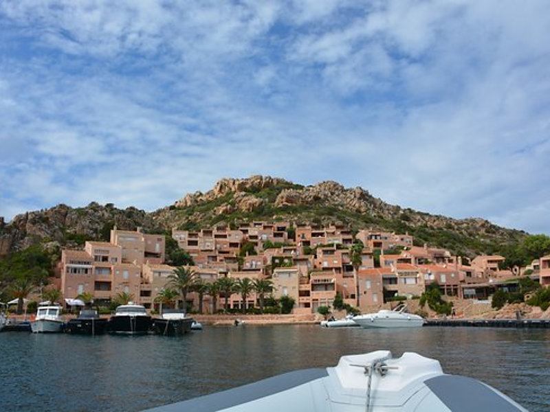 Prenota le spiagge a Porto Massimo | Beacharound