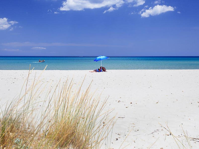 Prenota le spiagge a La Caletta | Beacharound
