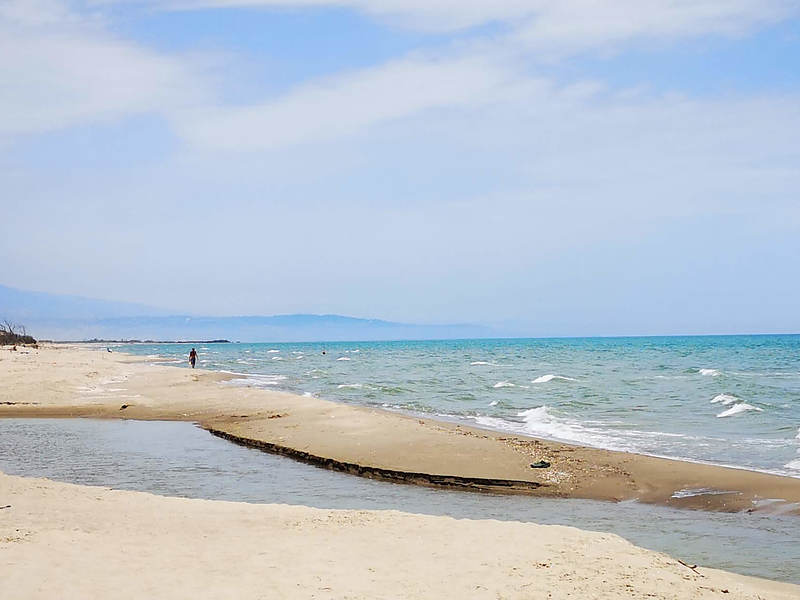 Prenota le spiagge a Primosole Beach | Beacharound